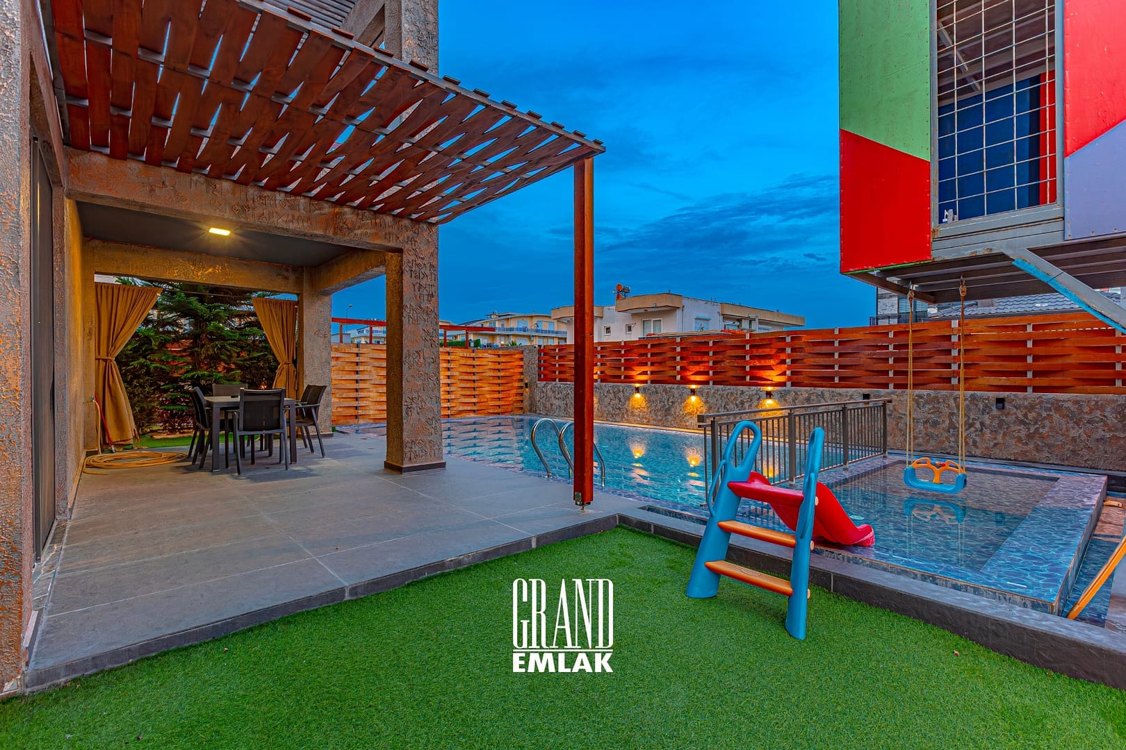 Belek’te Modern Mimariye Sahip, Turizm İzinli, Özel Havuzlu ve 3 Yatak ...